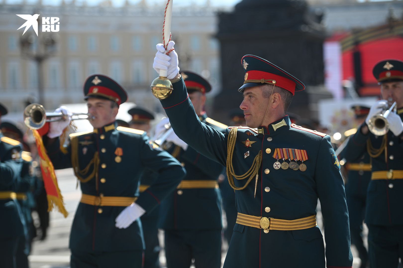 Видео и фото Парада Победы на Дворцовой площади в Санкт-Петербурге 9 ...